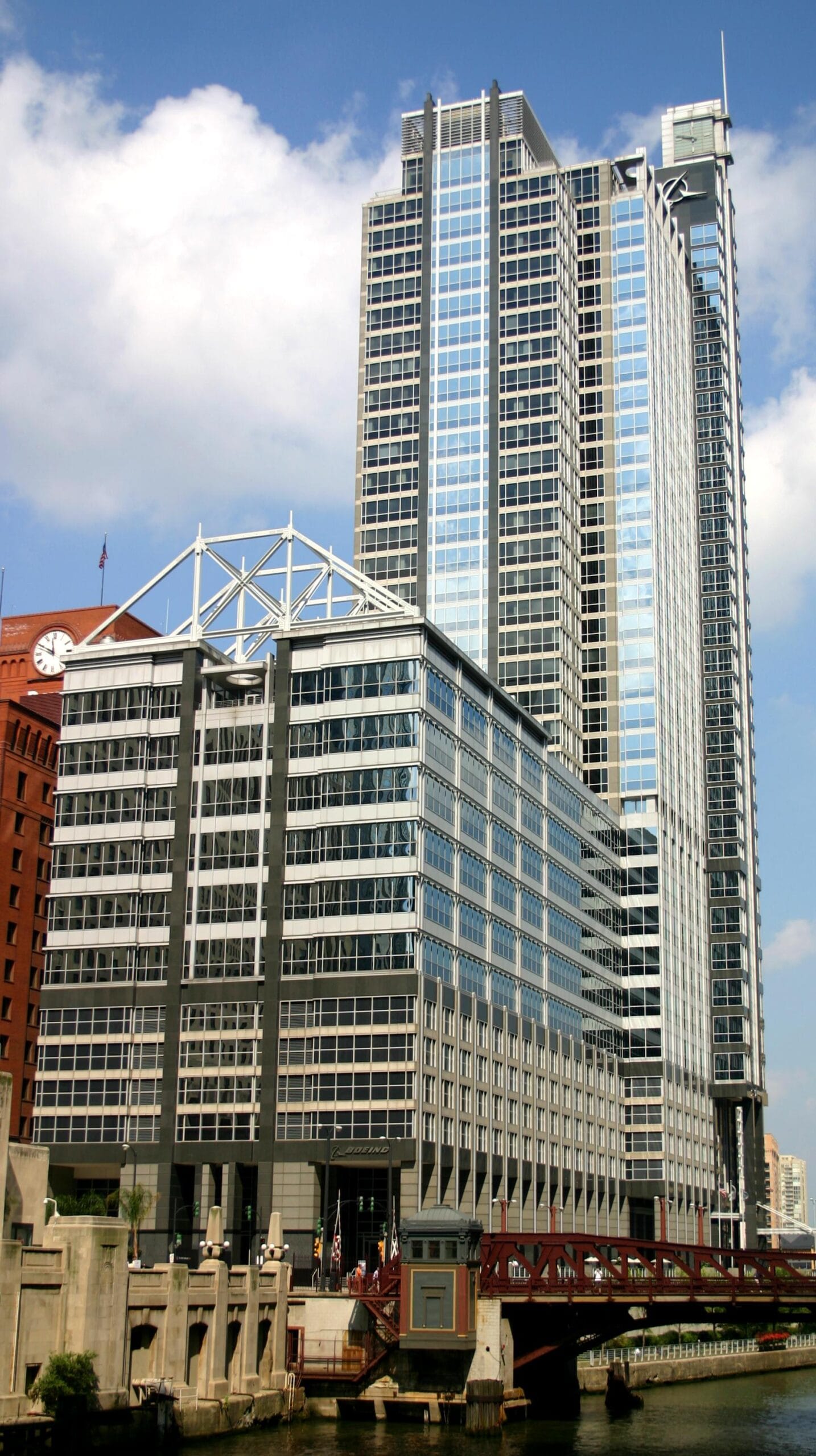 100 NORTH RIVERSIDE PLAZA(BOEING INTERNATIONAL HEADQUARTERS) - The John ...